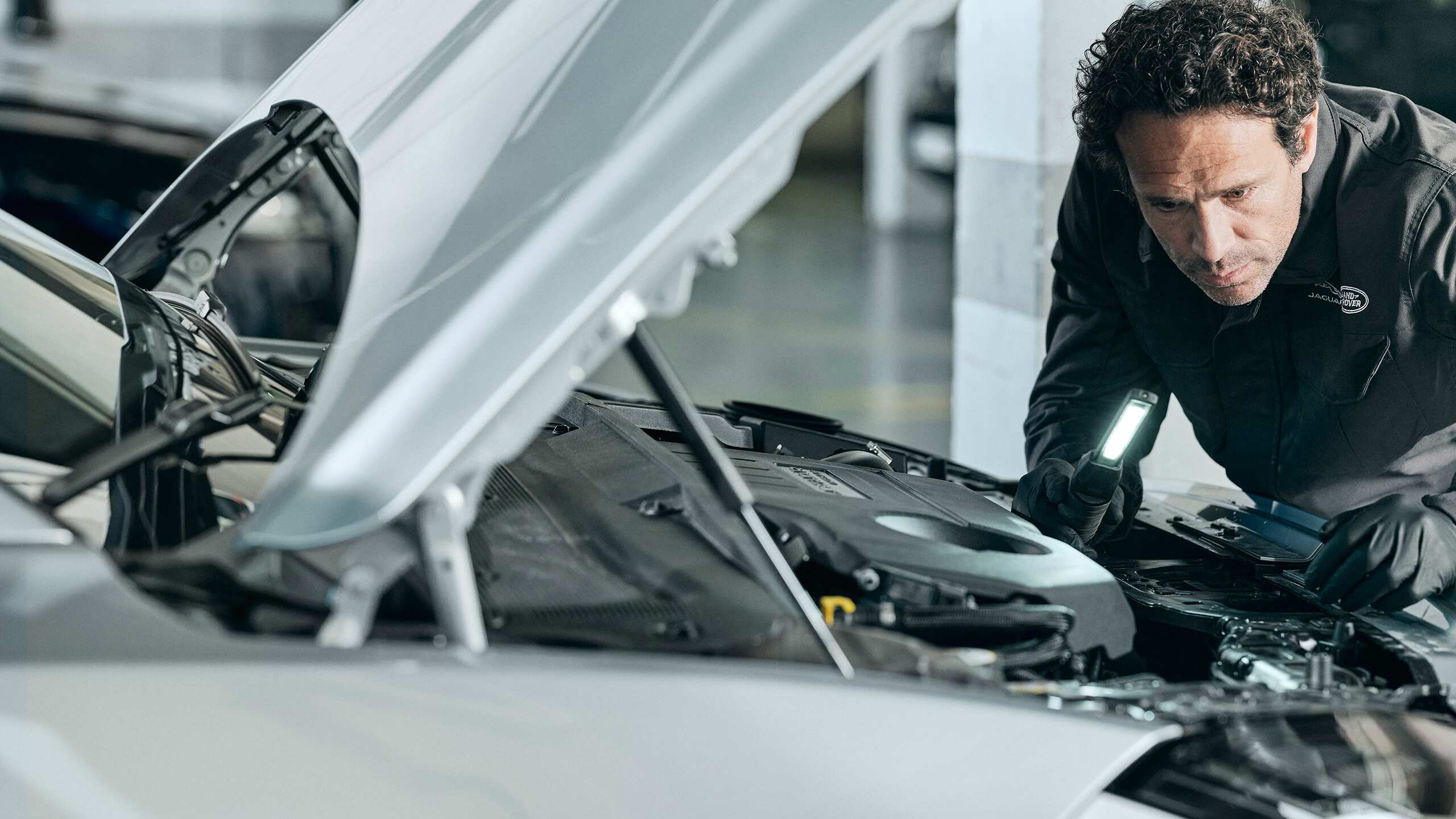 APPROVED 認定中古車 | JAGUAR JAPAN